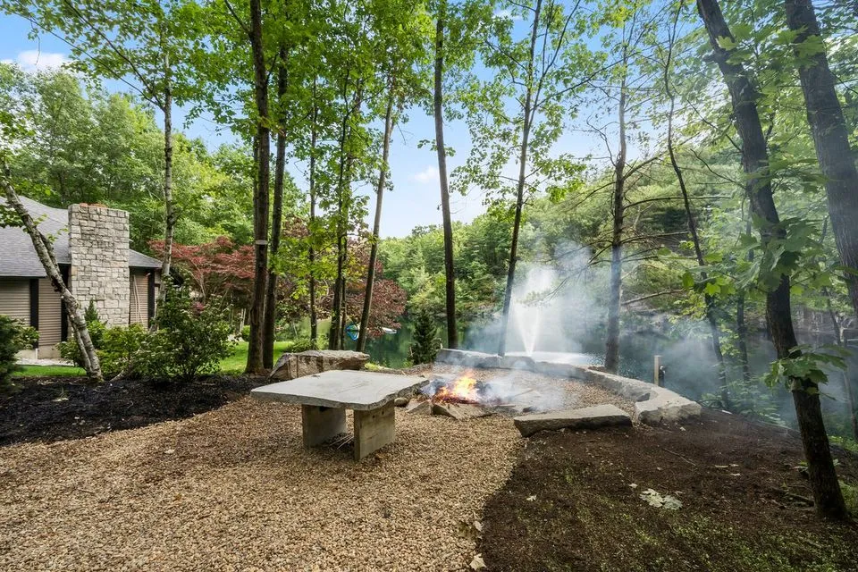 Cliff House at Tonella King Quarry | Milford NH Luxury Scenic Retreat